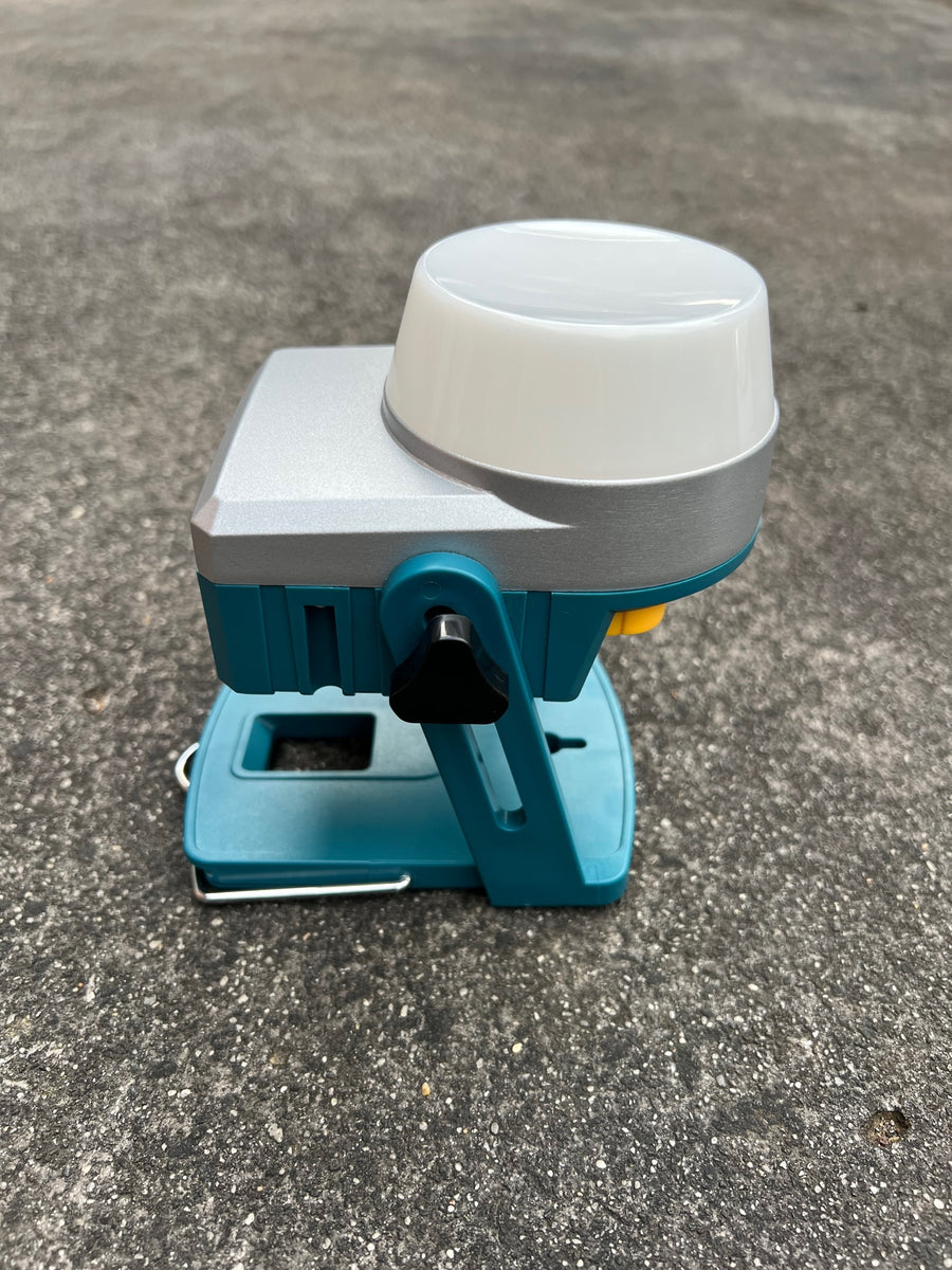 18V LED worklight, 3 level dimmer, 1600 lumens, universal hook, nail h ...